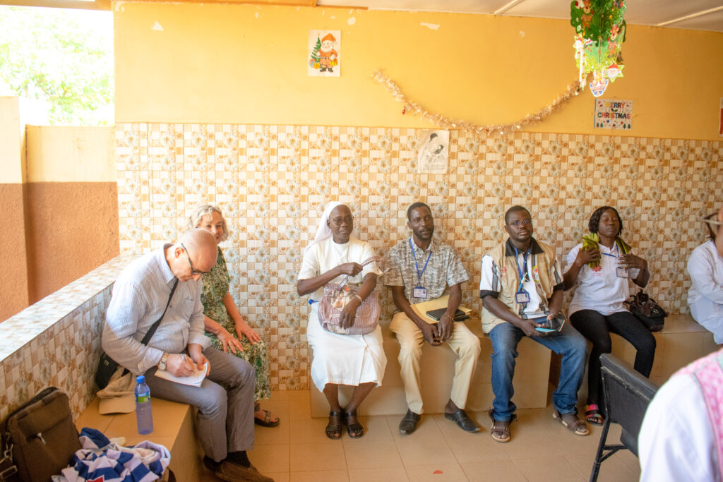 Une mission de Caritas Danemark en visite au CREN de l’Hôpital Paul VI ...
